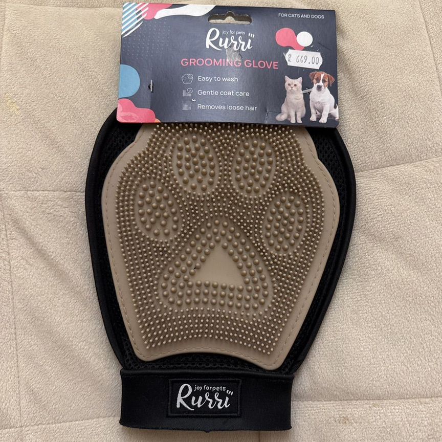 Рукавица для груминга шерсти животных
