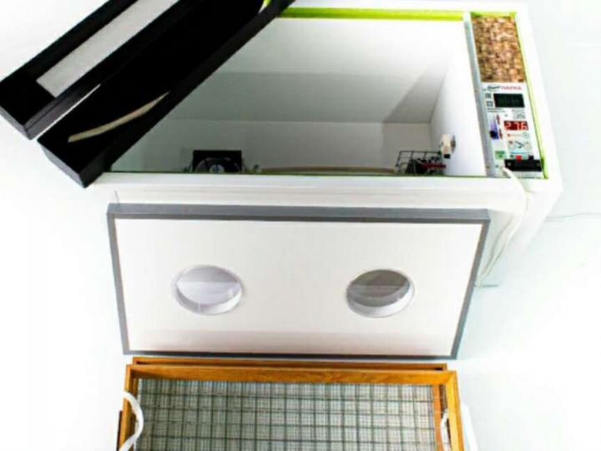 Инкубатор Норма Парка 120 яиц