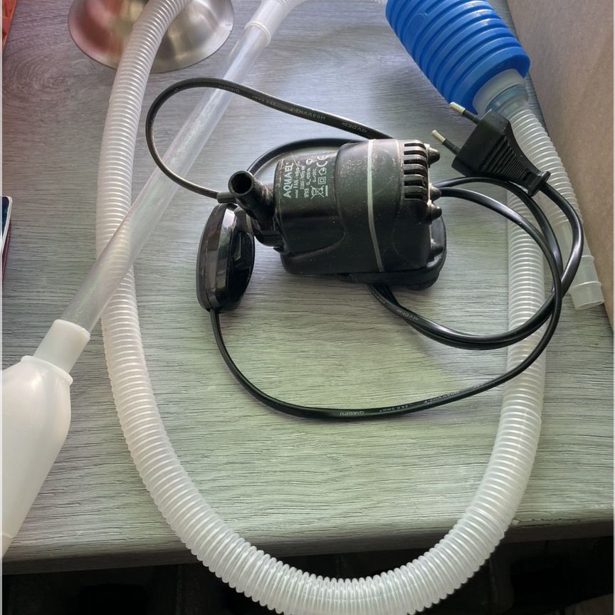 Фильтр для аквариума и насос для слива воды