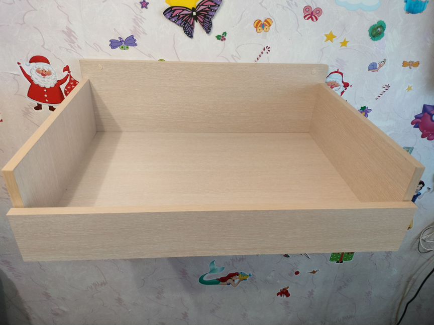 Клетка для попугая и полка