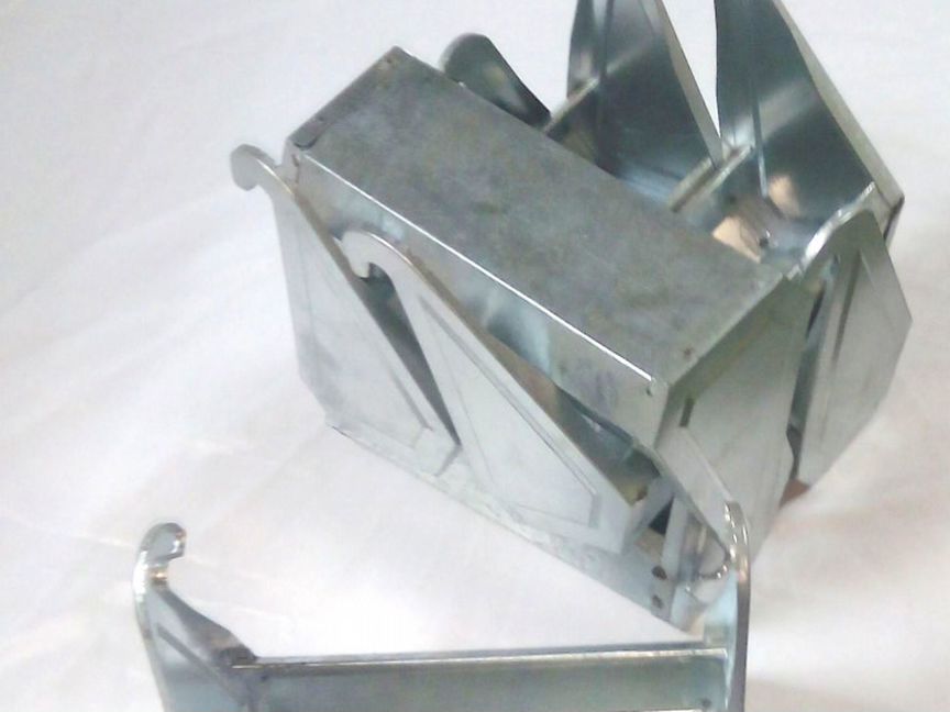 Поилка-кормушка для перепелят, цыплят, 15см