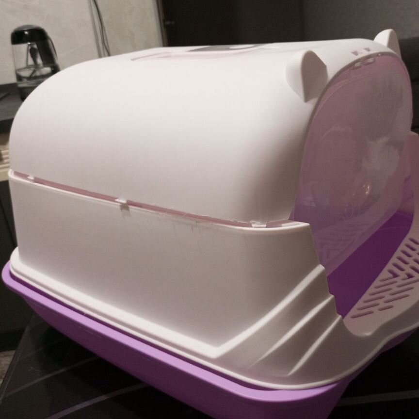 Закрытый лоток для кошек новый