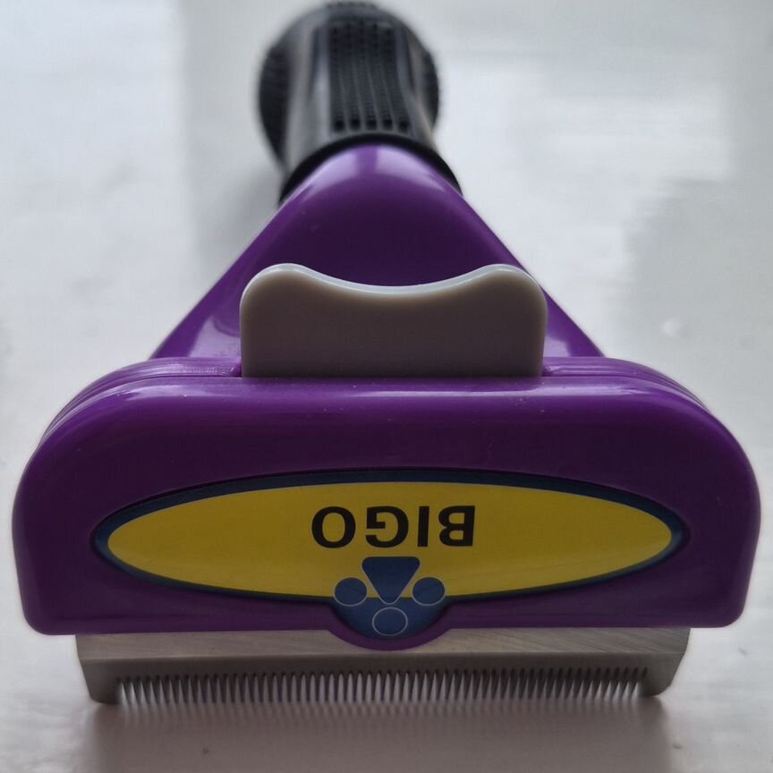 Продаётся чесалка фурминатор для кошек и собак