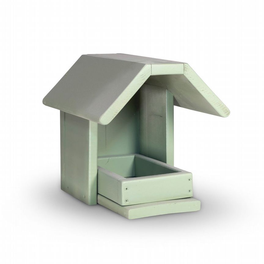 Кормушка для птиц из дерева невысокая