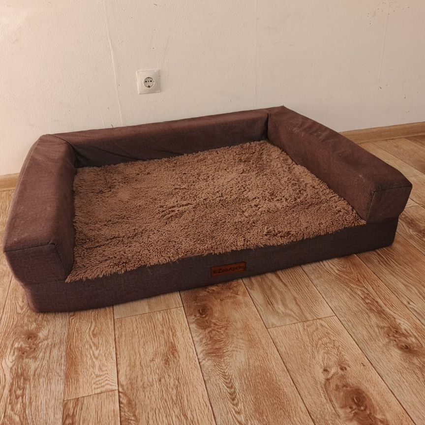 Диванчик для собак крупных пород