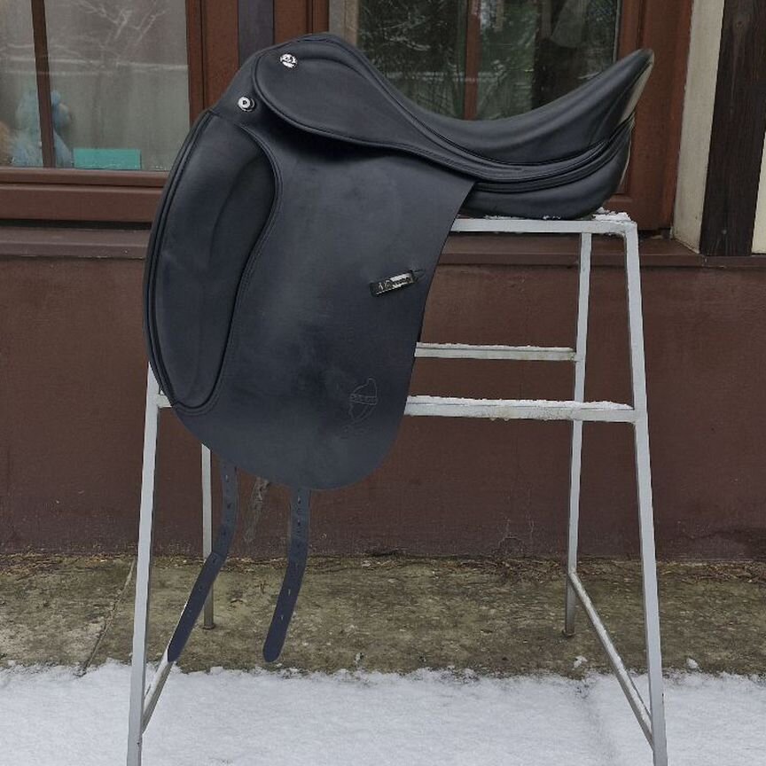 Седло выездковое Prestige
