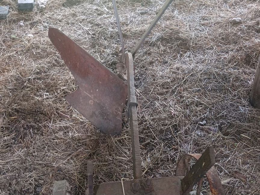 Конный плуг