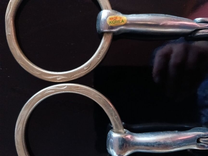 Трензель для лошади