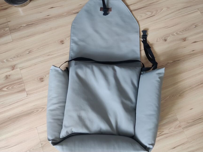 Автокресло для собак 60х60