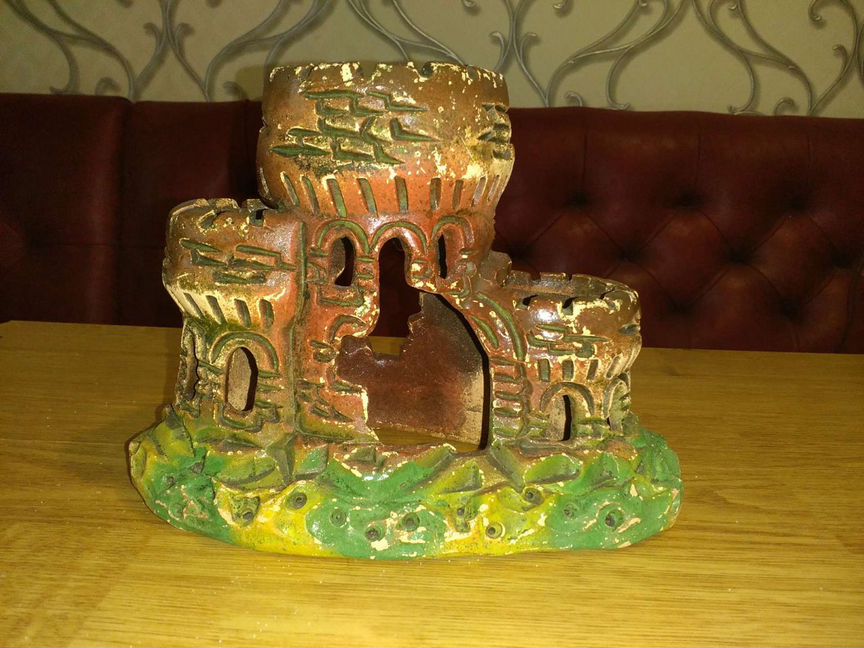 Декор в аквариум. Керамический замок