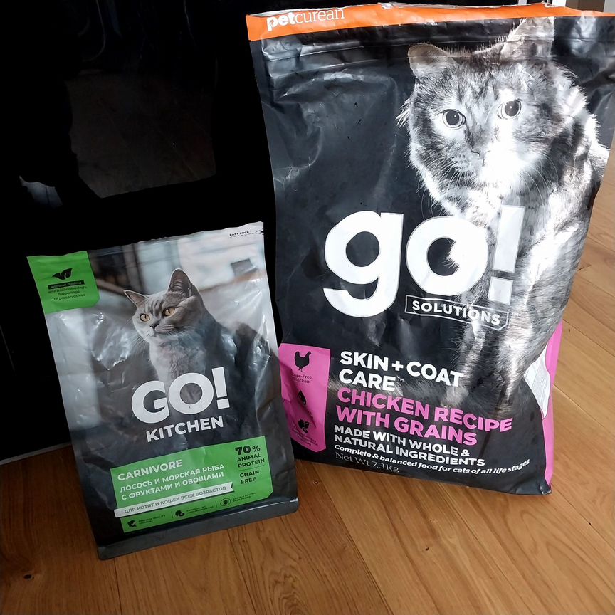 Отдам кошачий корм