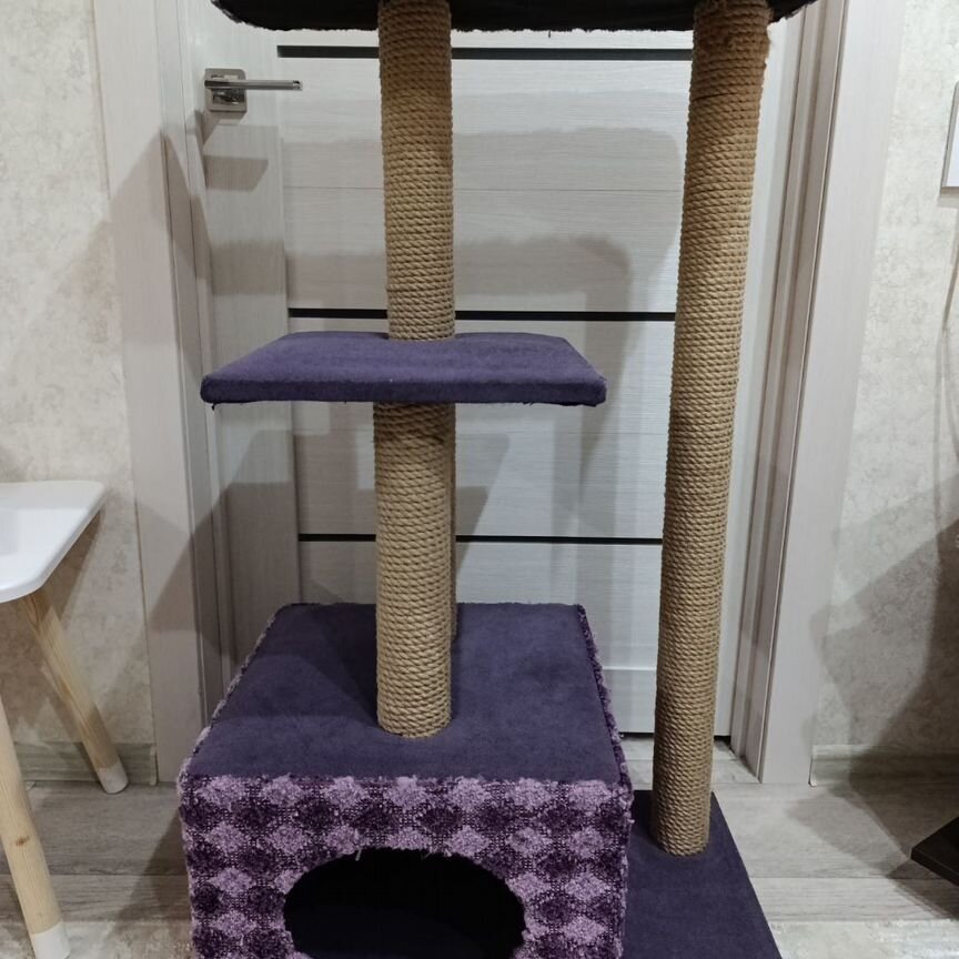 Когтеточка домик для кошки высокая