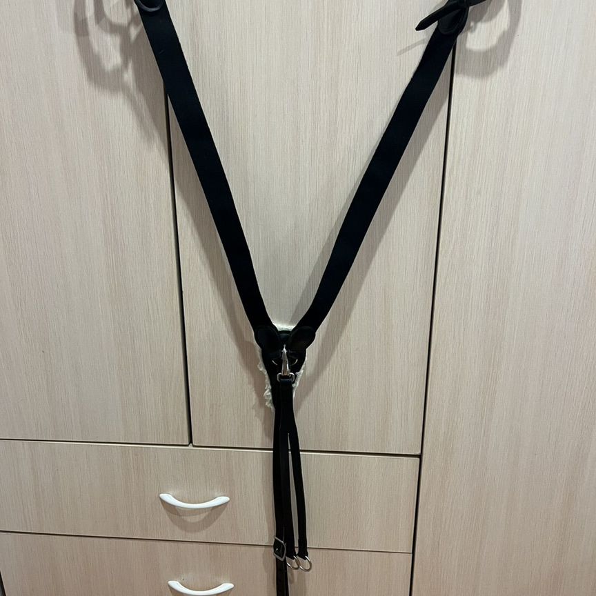 Подперсье с мартингалом