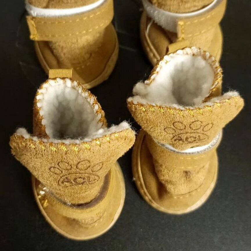 Обувь для собак и кошек