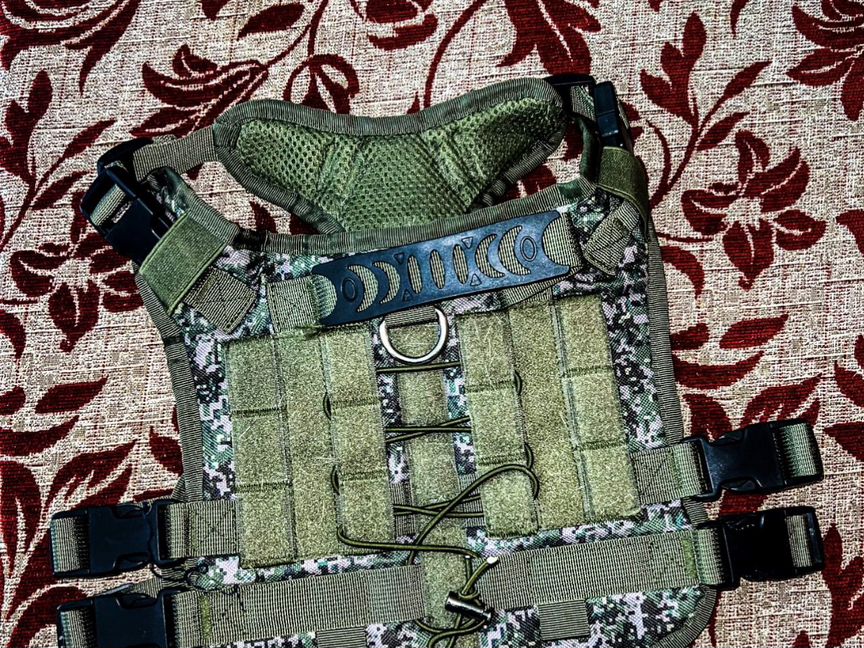 Тактическая шлейка для собак