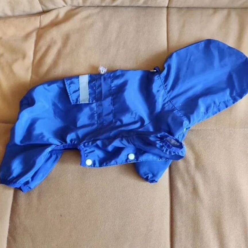 Дождевик для маленькой собаки