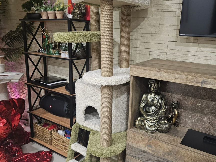 Когтеточка с домиком и лежанкой