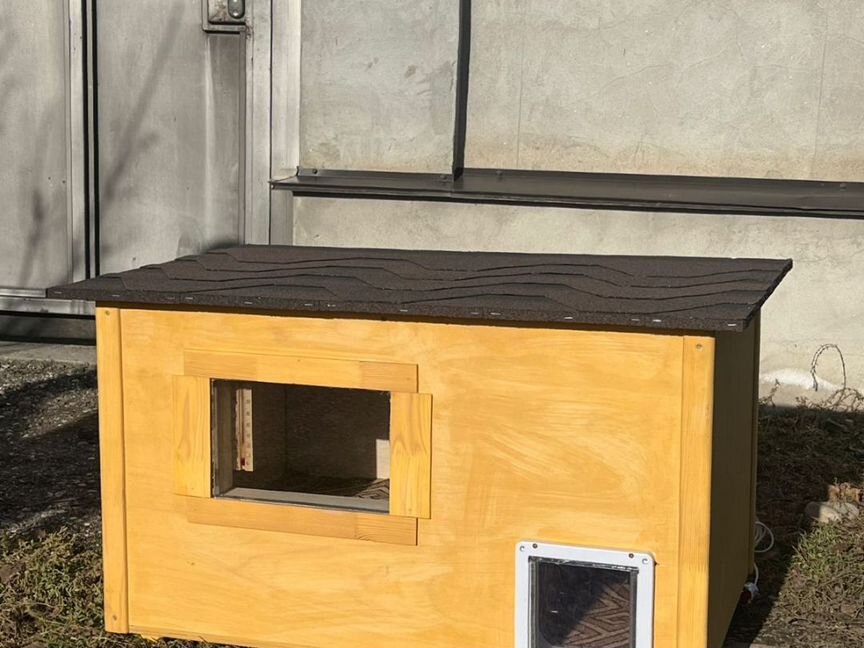 Домик, будка для кошки