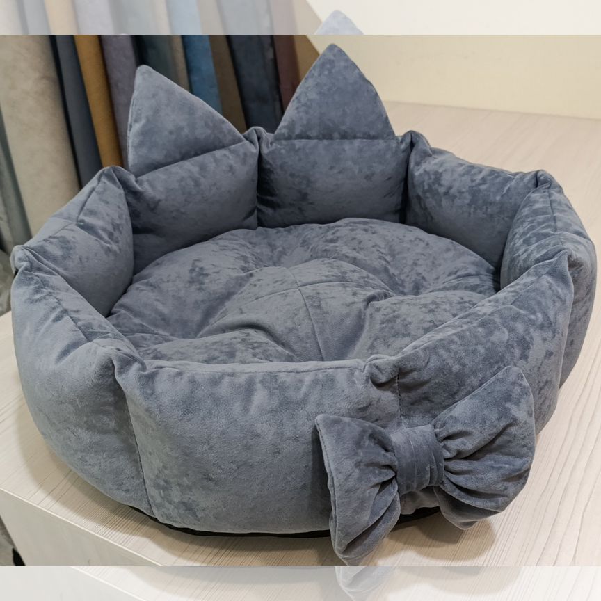 Лежанка для кошек