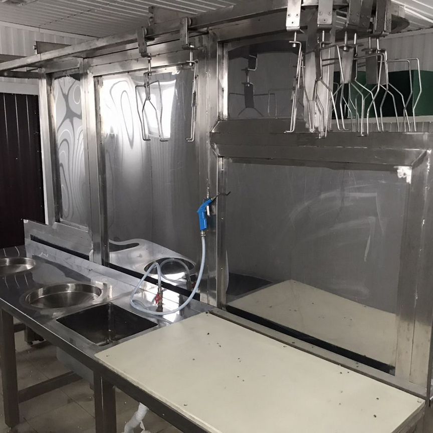 Линия забоя птиц и кроликов