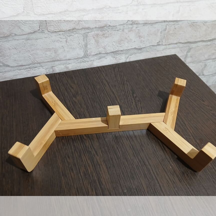 Подставка под миски для животных