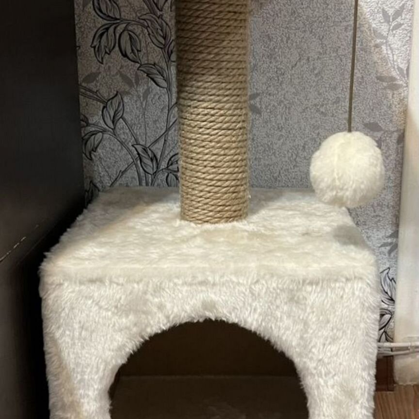 Когтеточка и домик для кошки