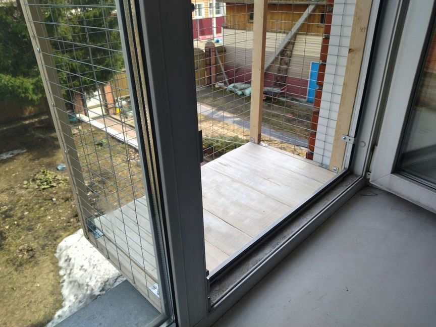 Балкончик для кошки