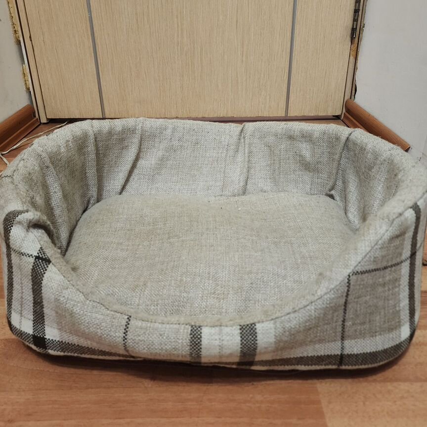 Лежанка для собак и кошек