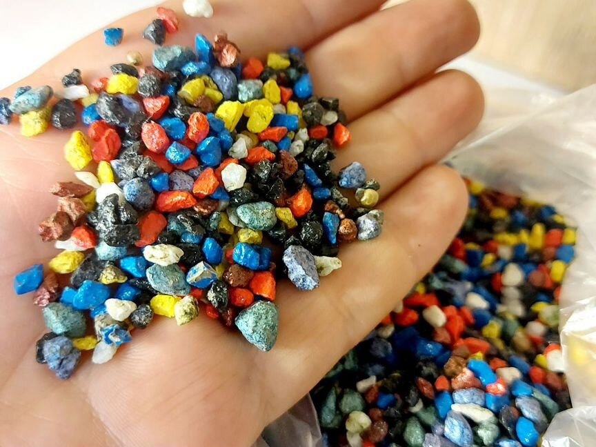 Декоративные цветные камни для аквариума