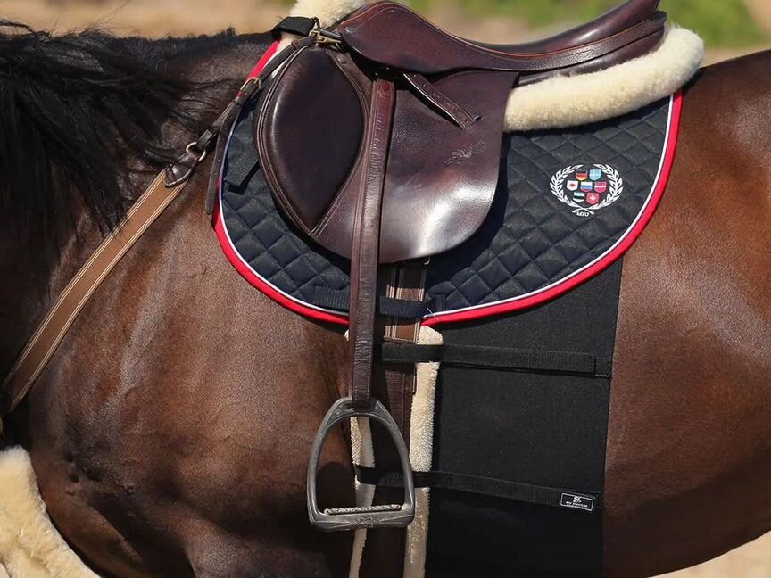 Защита от шпор для лошади