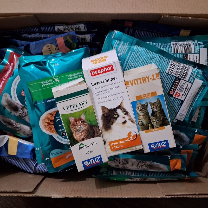 Корм для кошек, витамины для кошек