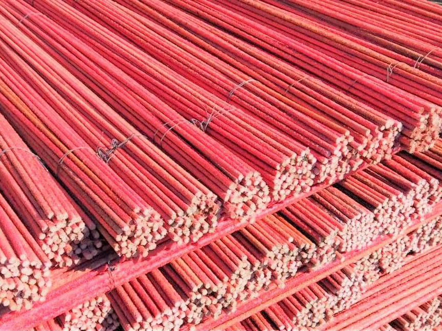 Столбики для электропастуха