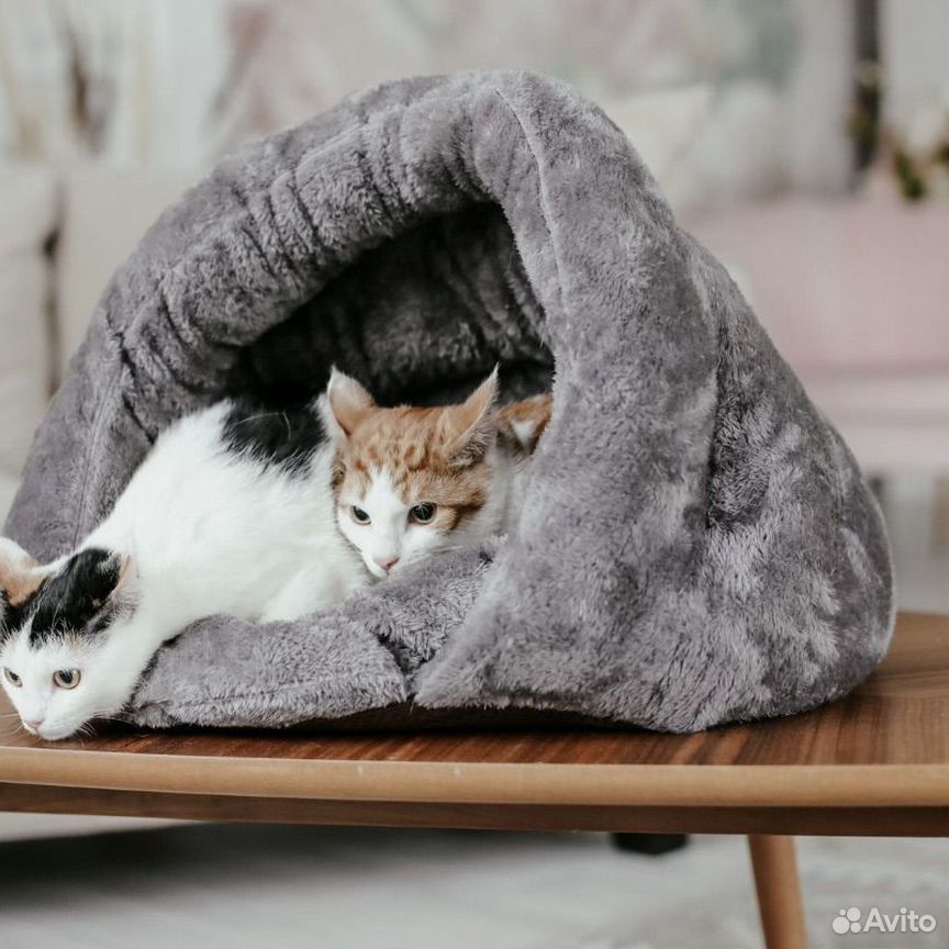 Лежанка для животных новая "Не один дома"