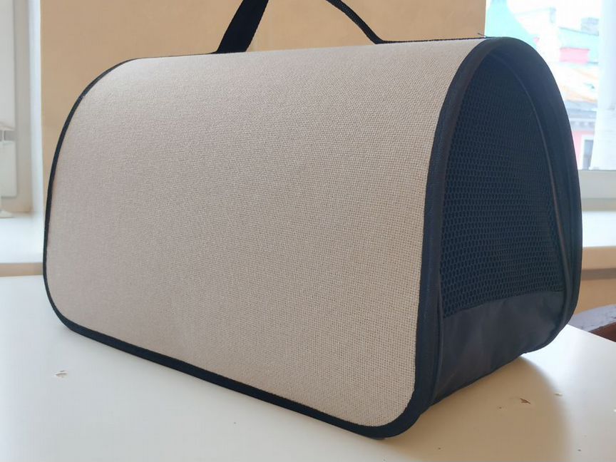 Переноска для кошек и собак