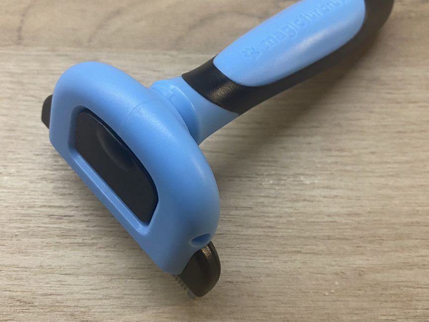 Фурминатор для собак и кошек