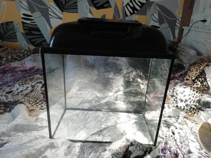 Аквариум 20л с украшениями