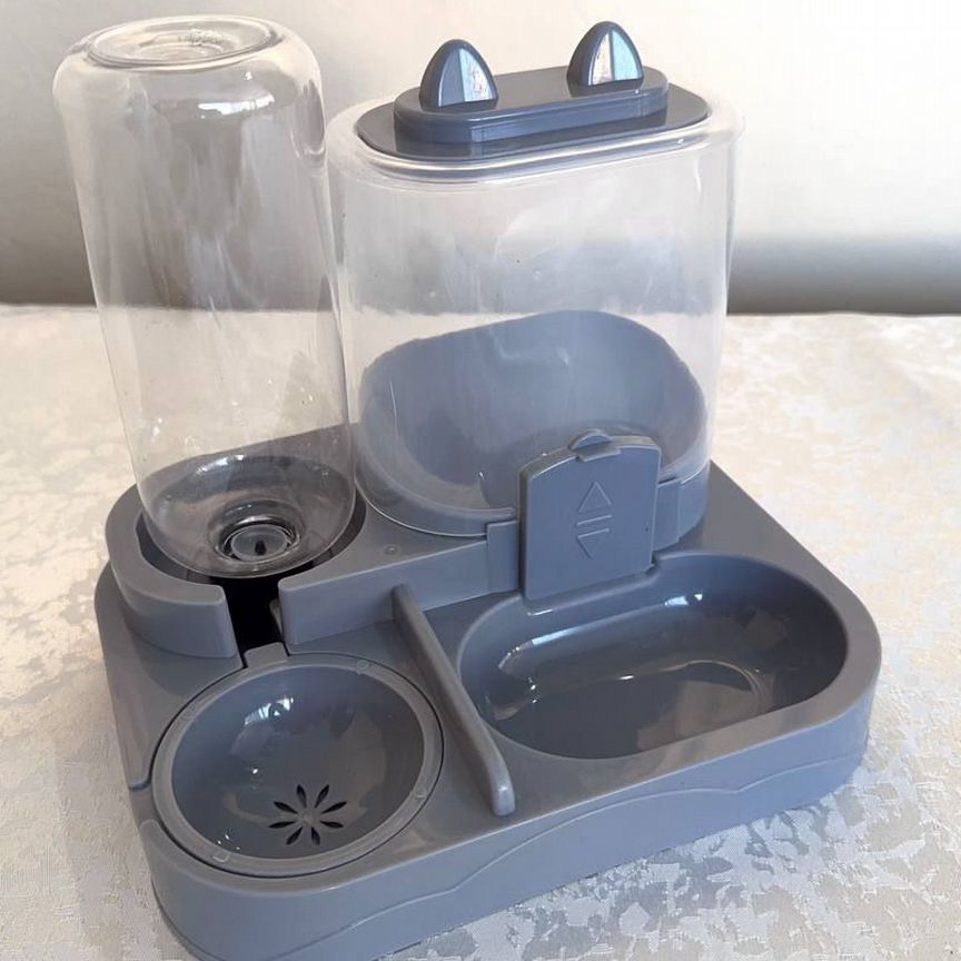 Авто кормушка для животных кошек собак