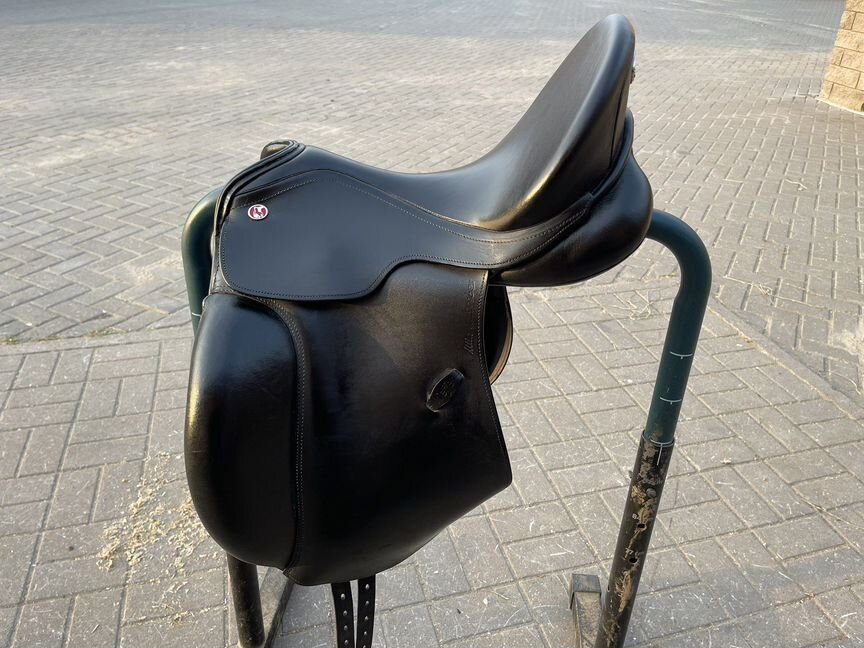 Седло выездковое kieffer ulla salzgeber