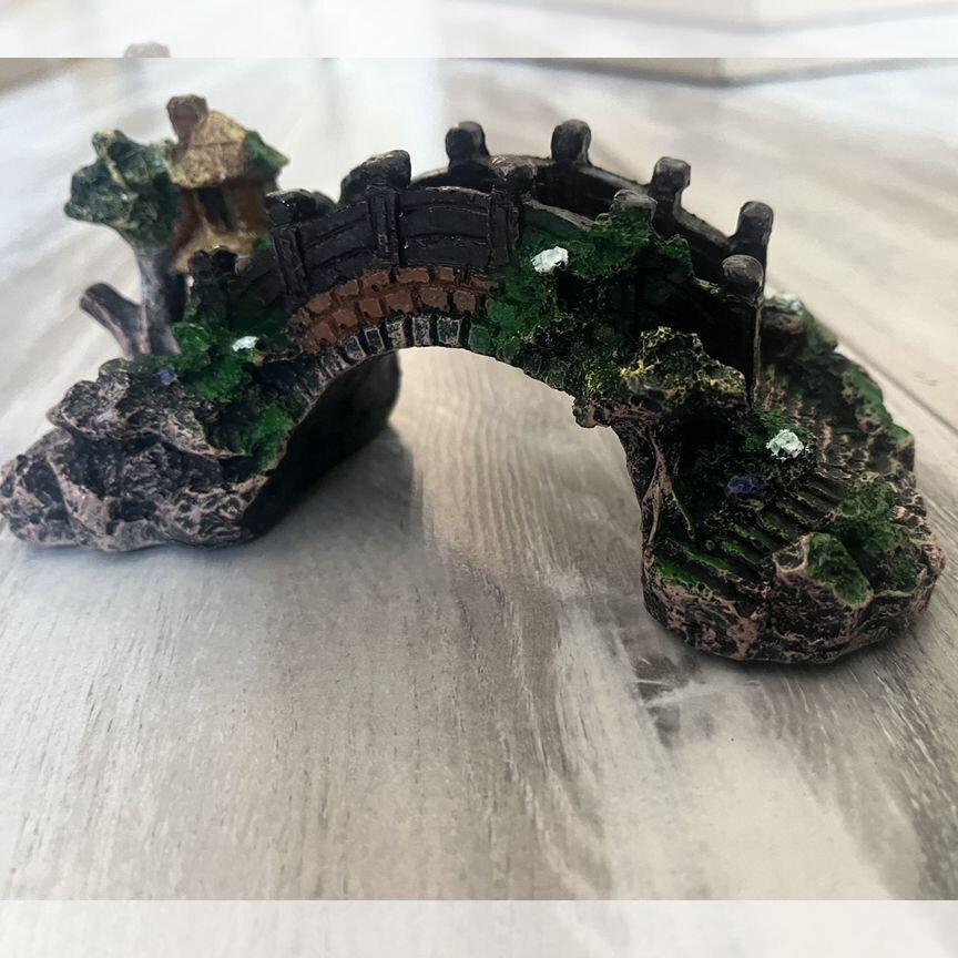 Фигурки для аквариума