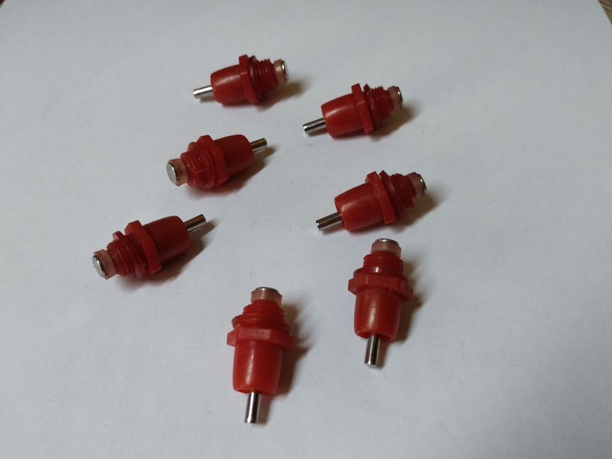 Нипельные поилки для кур