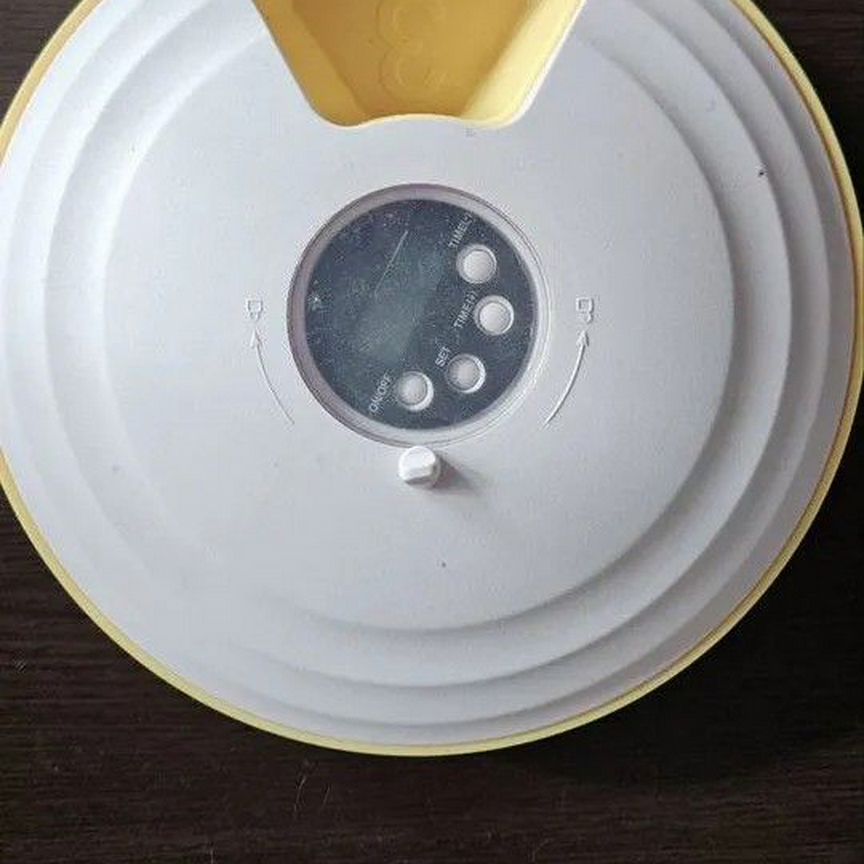 Автоматическая кормушка для кошек с таймером