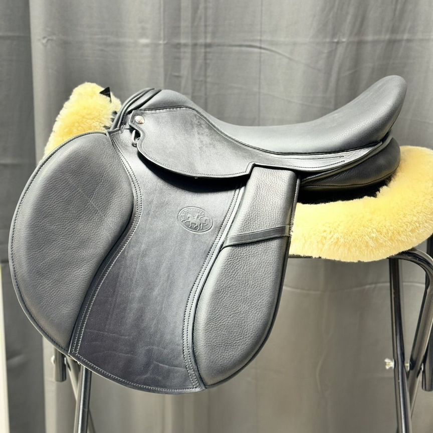 Седло троеборное 17,5