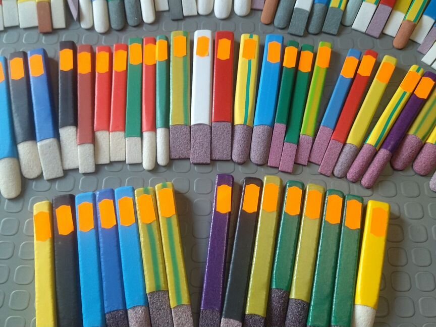 Каменные тримминги разной зернистости