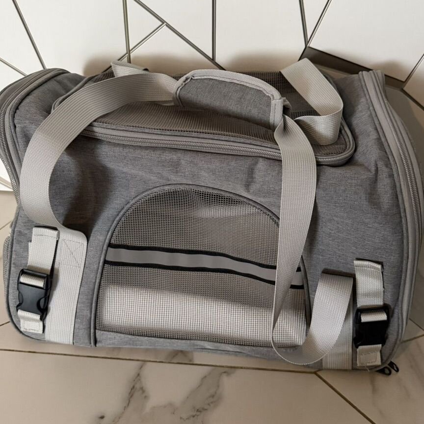 Переноска для кошек и собак