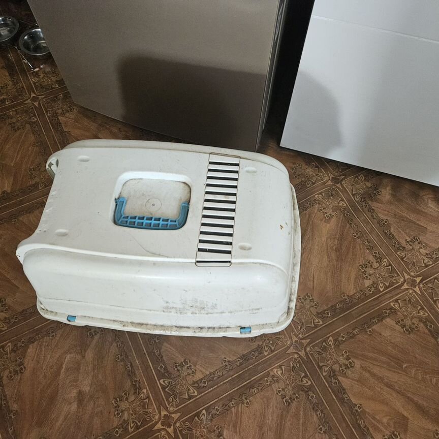 Кошачий туалет закрытый