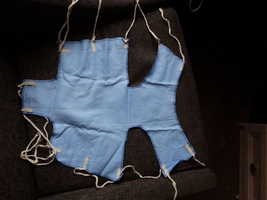 Послеоперационный бандаж под живот для собак