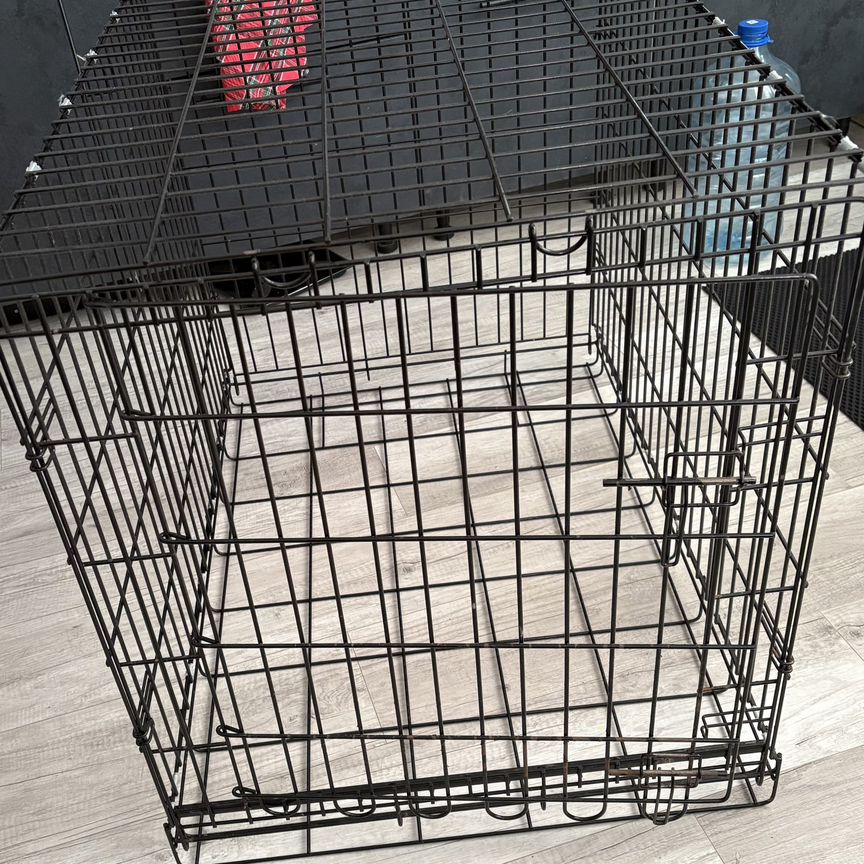 Клетка для собак с металлическим поддоном