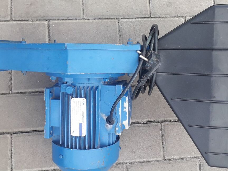 Зернодробилка эликор 1