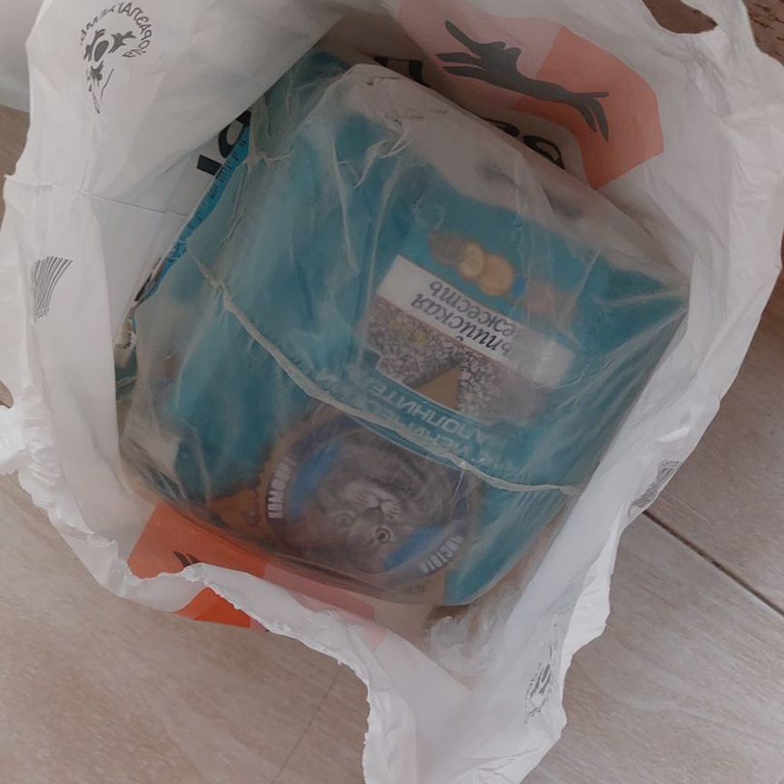 Лоток,наполнитель 5шт., чесалки, игрушка для кошки