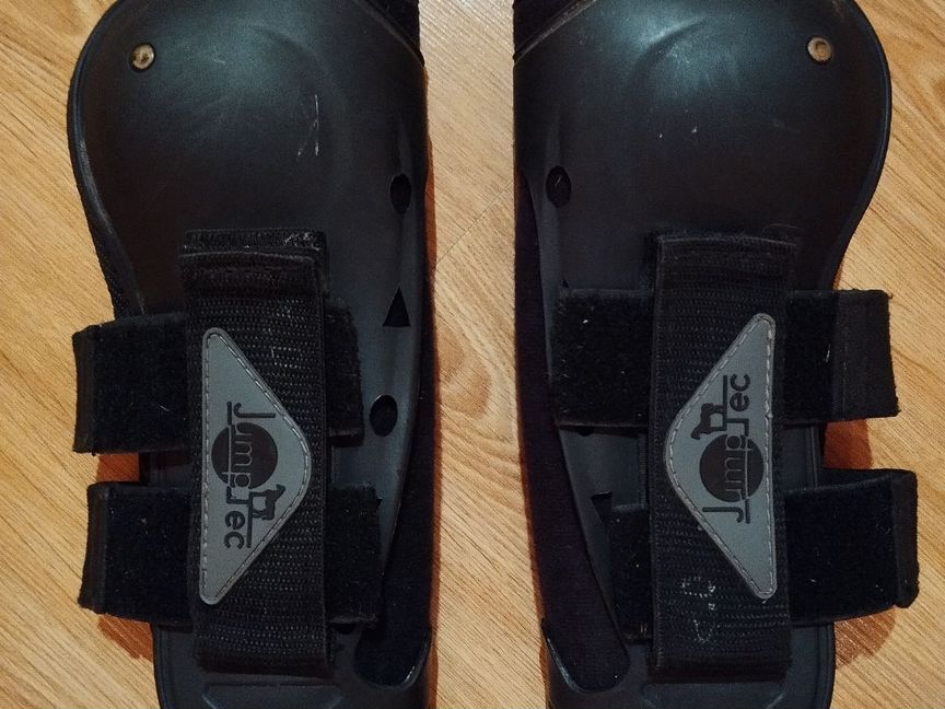 Ногавки для лошади